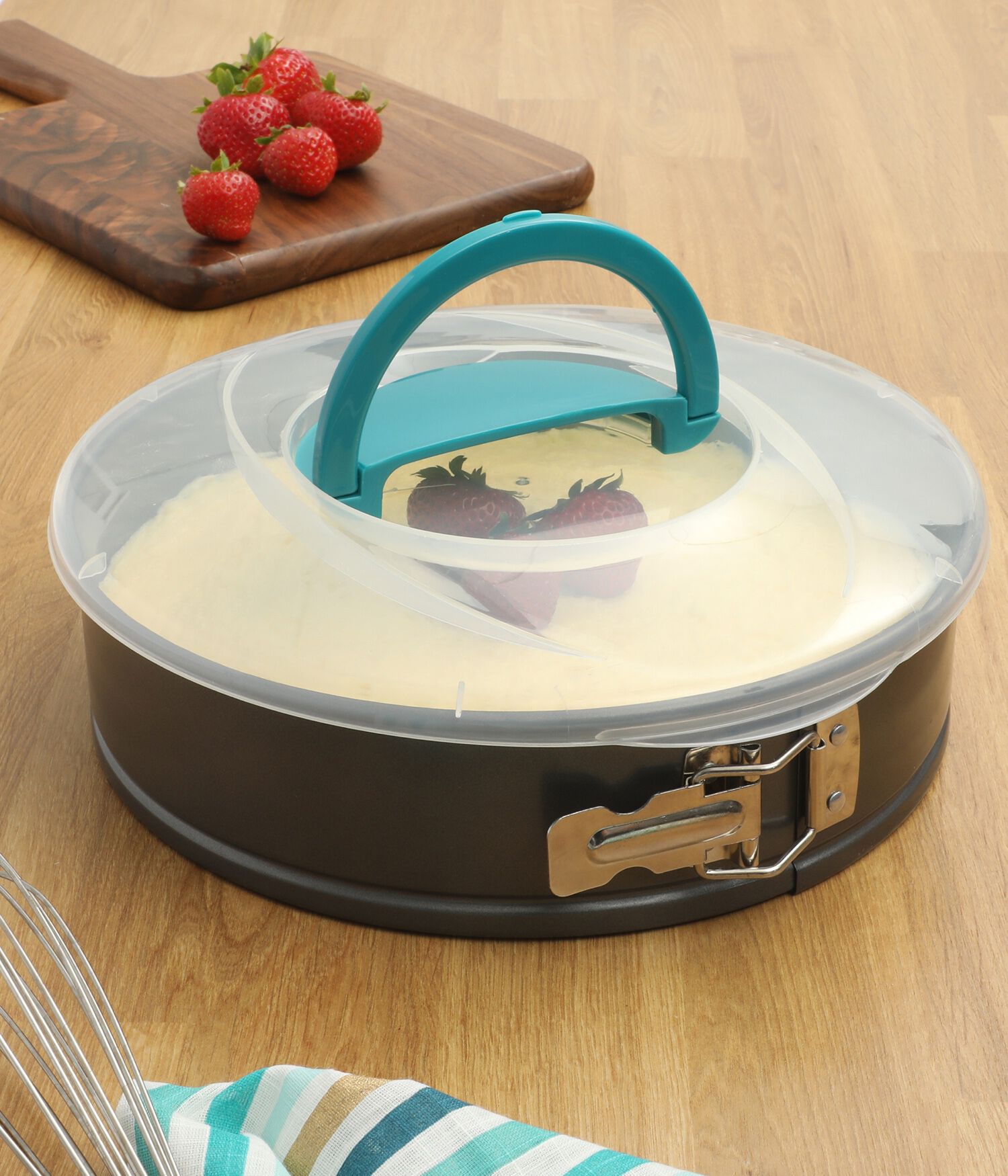 Springform Baking Pan with Carrying Lid | Roaman's