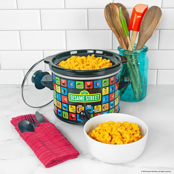 Sesame Street 2-Qt Slow Cooker | Roaman's