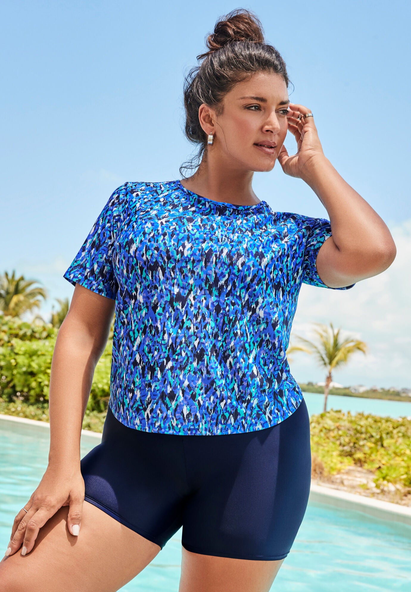 Twist Back Tee Set | Roaman's