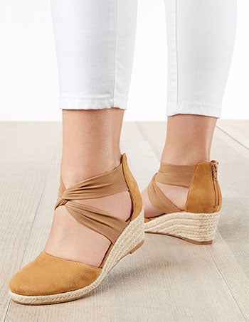 Plus Size Clothing, Fashion That Fits | Roaman's